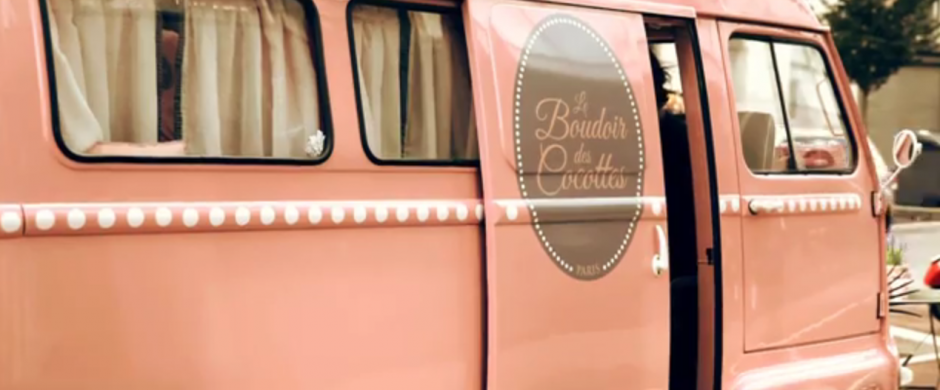 van Boudoir des Cocottes - Les Enjoliveuses