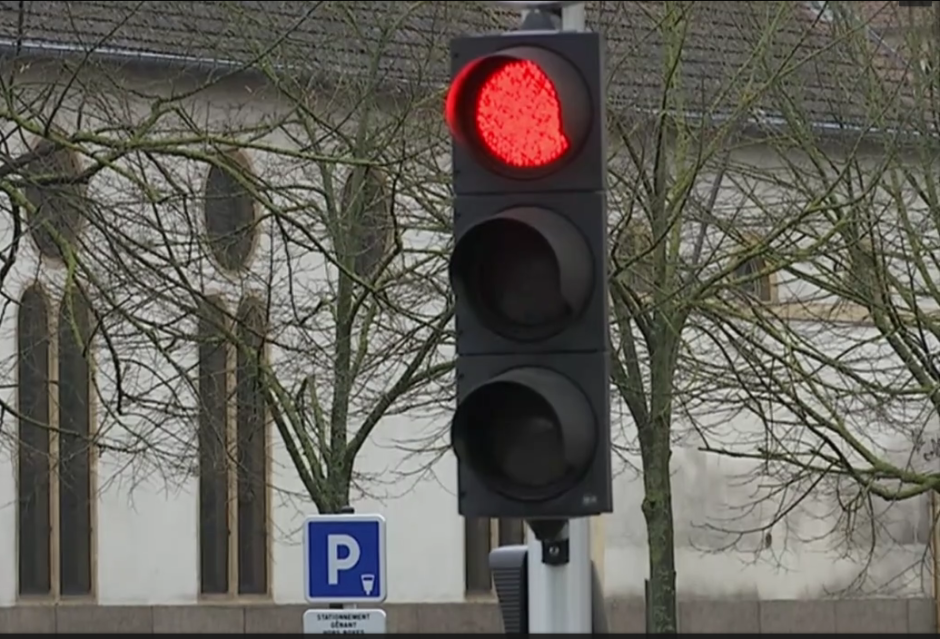 Caméras thermiques sur des feux tricolores pour fluidifier le trafic et ...